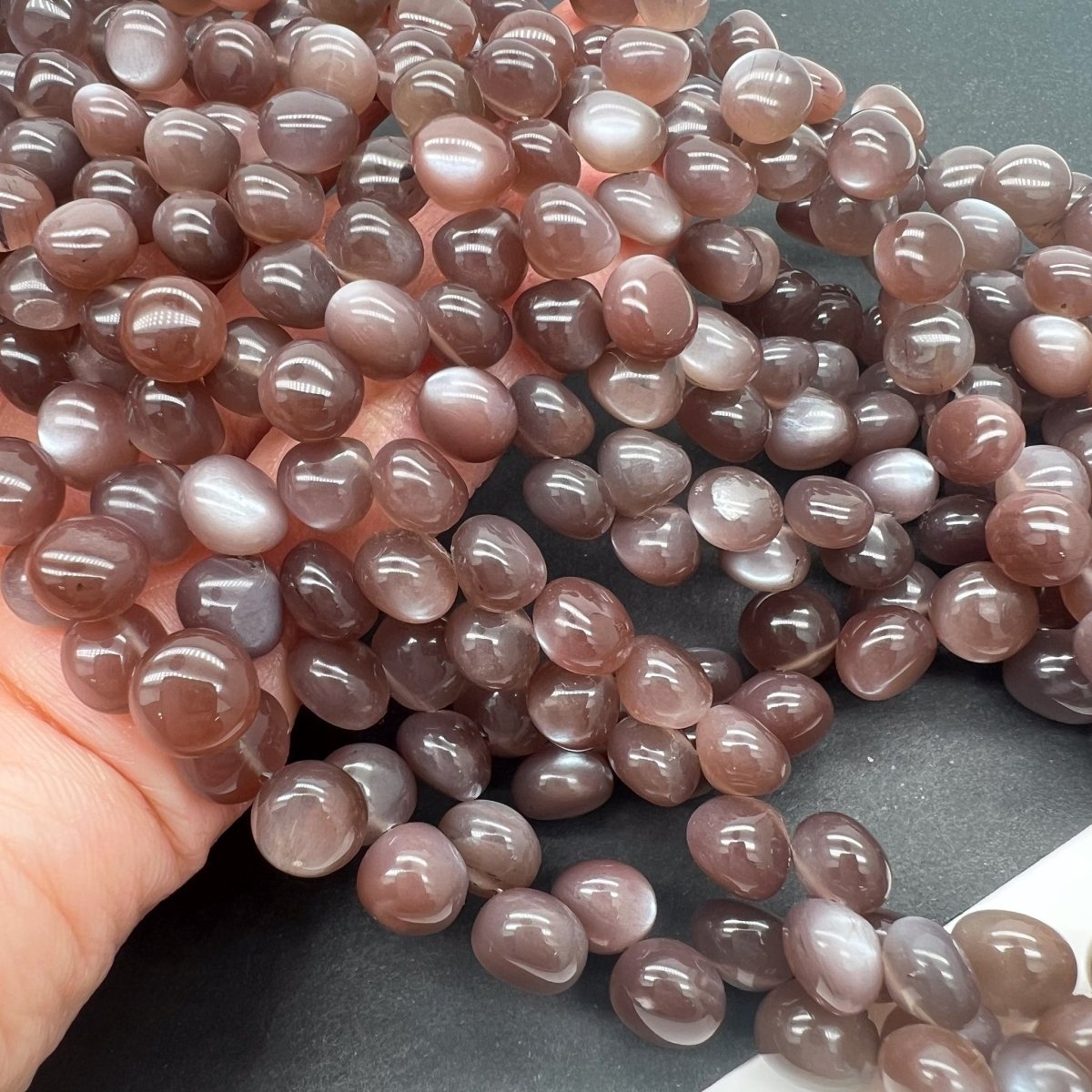 1/4連*ころんと♪可愛い♪*チョコレートムーンストーン＊スムースオニオン*約6.5～7.5mm – aoneko_gems